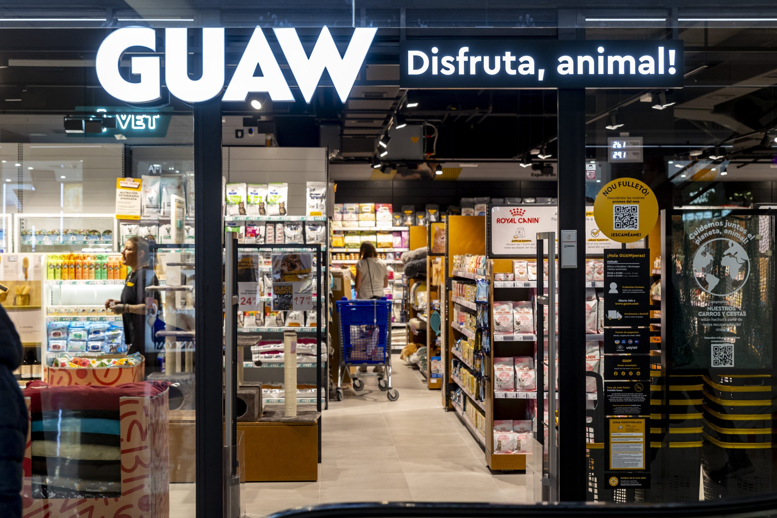 La Farga: el centro comercial para las mascotas - La Farga